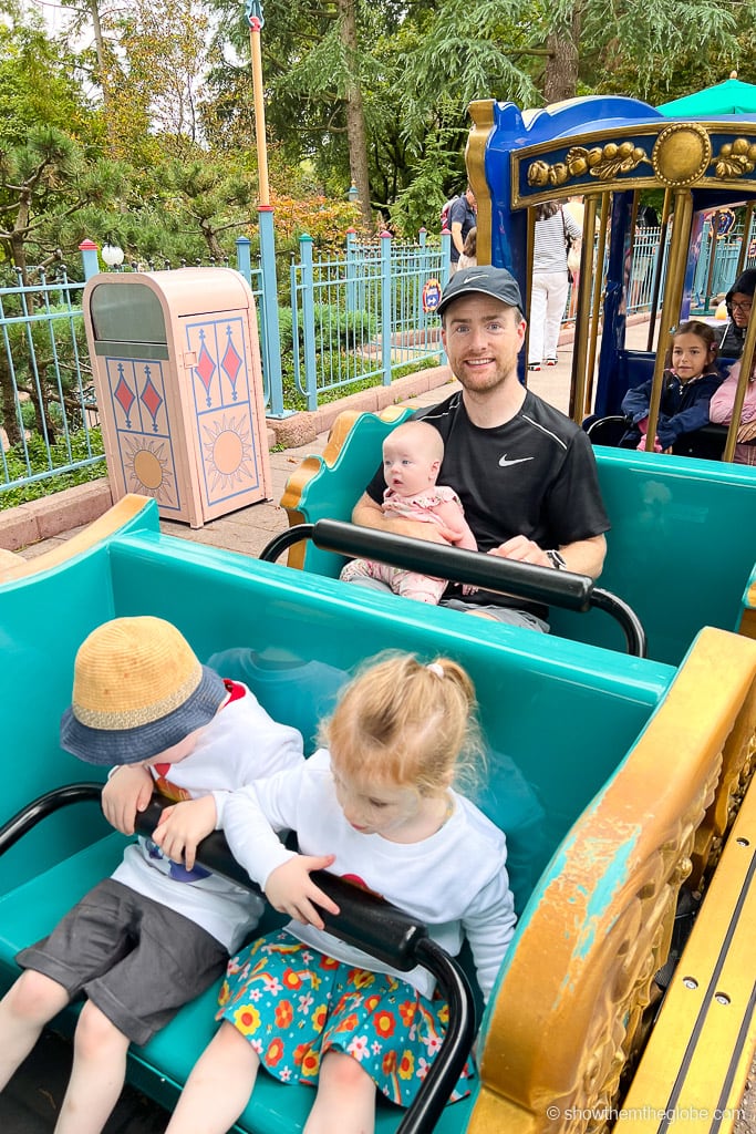 12 Baby Friendly Rides in Disneyland Paris (2024) | Show Them The Globe